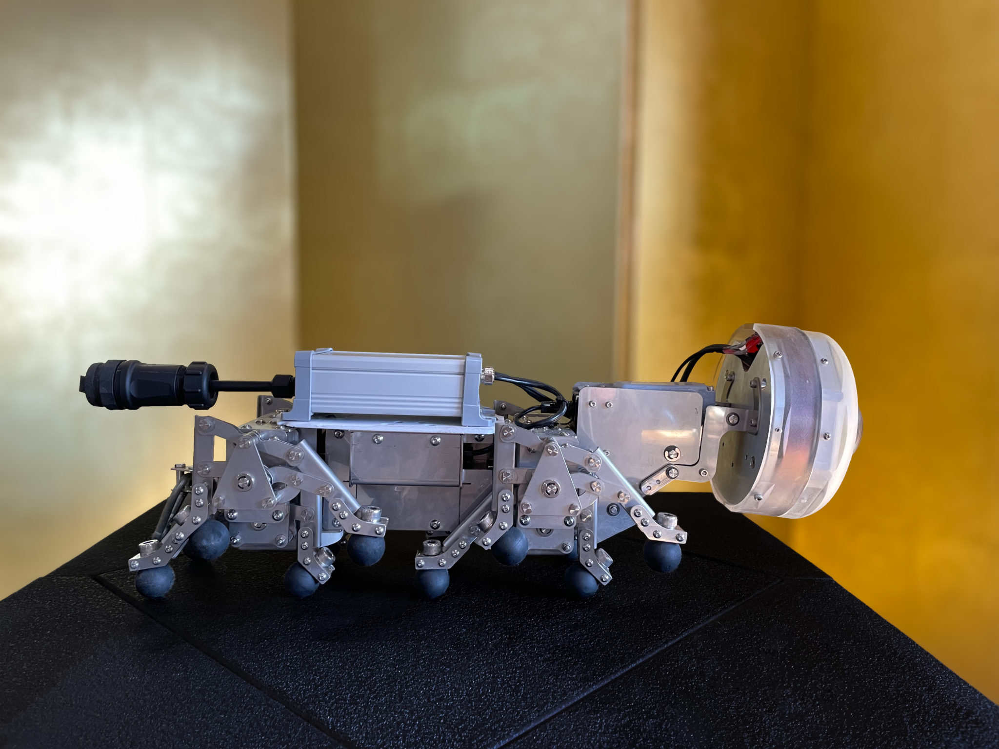 リリース｜走破性が大きく進化！多脚式ロボット『SPD-X』を開発 （点検ロボット・補修ロボット） | テムザック – tmsuk